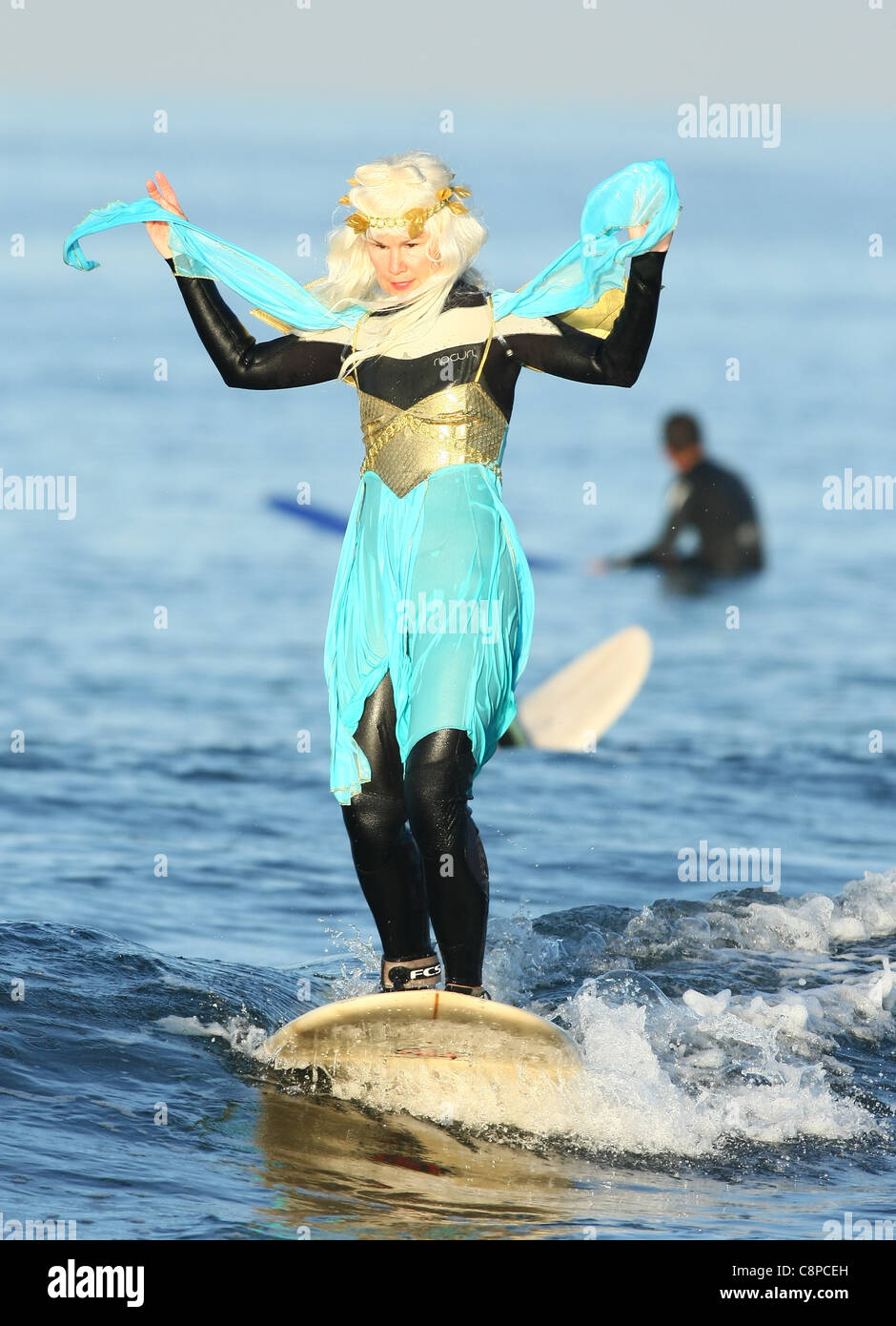WOMAN SURFER AS MERMAID BLACKIE'S HALLOWEEN COSTUME SURF CONTEST 2011 ...