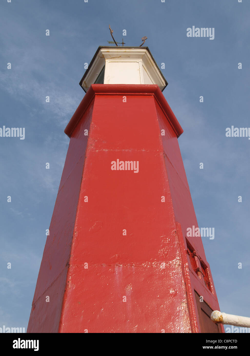 Watchet harbour lighthouse hi-res stock photography and images - Alamy