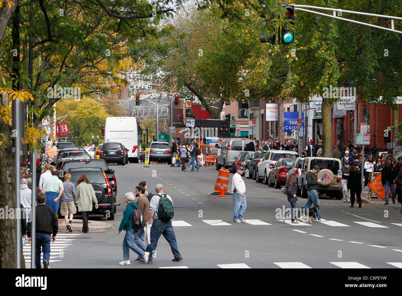 Cambridge, massachusetts harvard square hi-res stock photography and ...