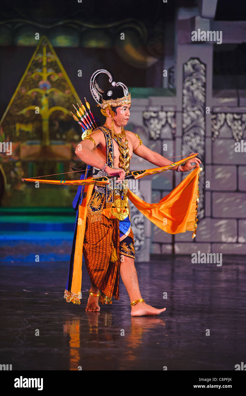 Performance artist stage art art traditional costume hi-res stock ...