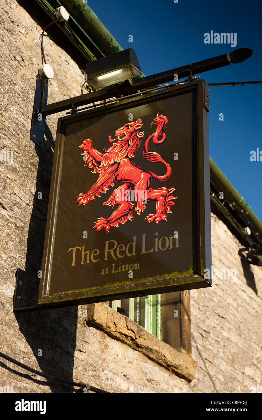 Red lion litton derbyshire hi-res stock photography and images - Alamy