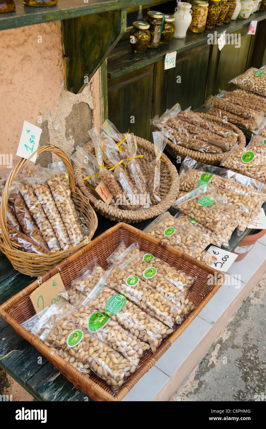 Pistacio nuts hi-res stock photography and images - Alamy