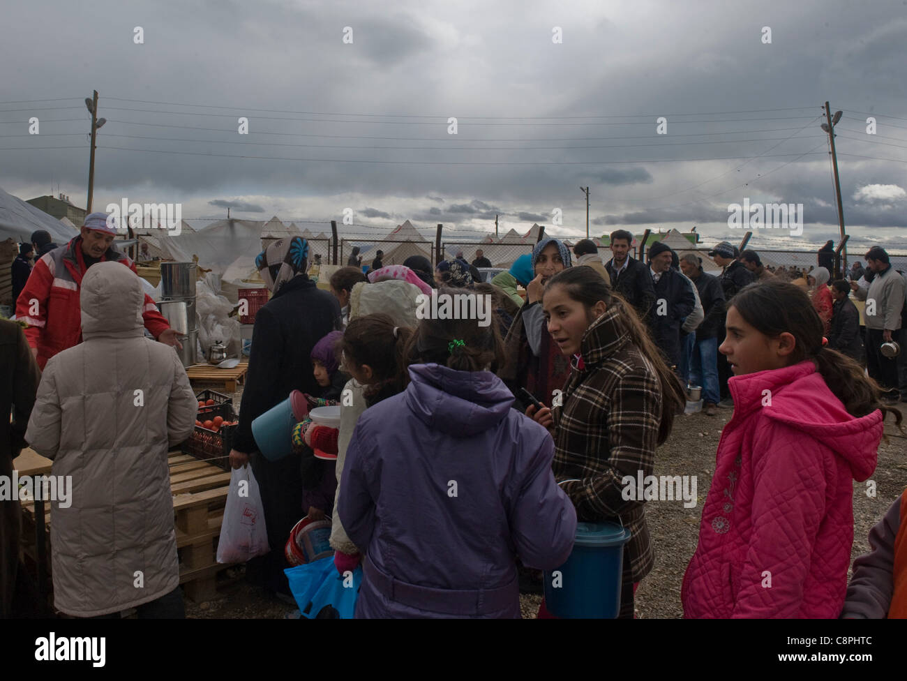 Red crescent hi-res stock photography and images - Alamy