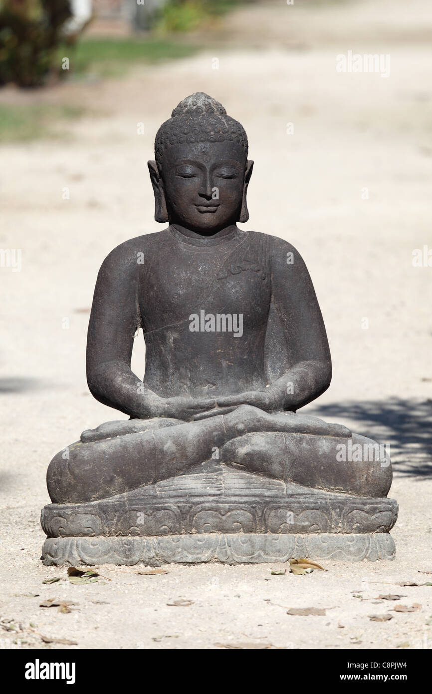 Black statue of the buddha Stock Photo - Alamy