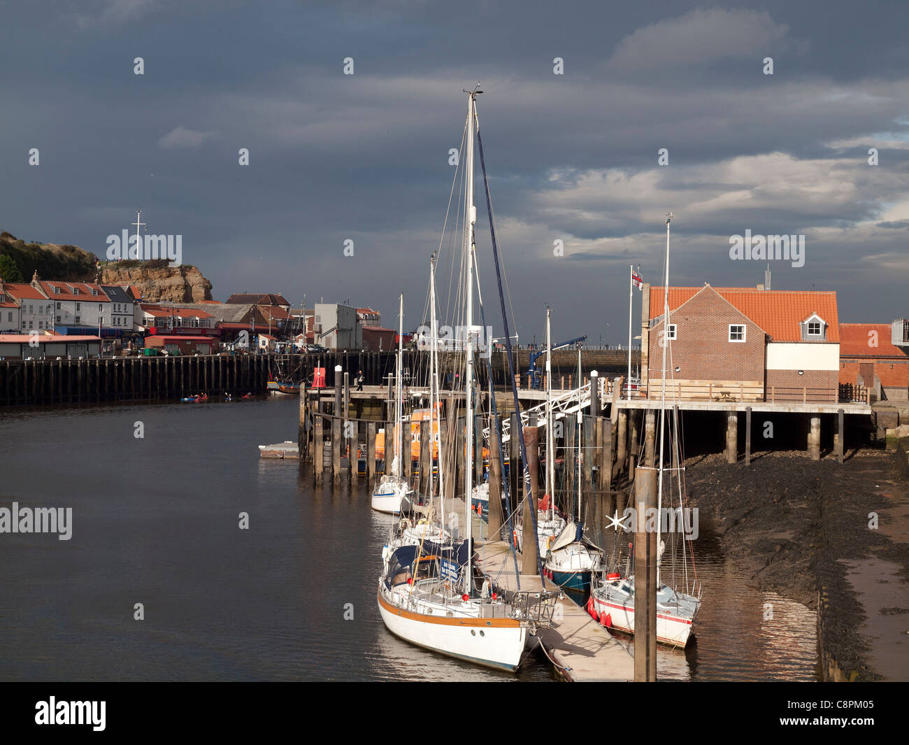 Whitby small boat moorings hi-res stock photography and images - Alamy