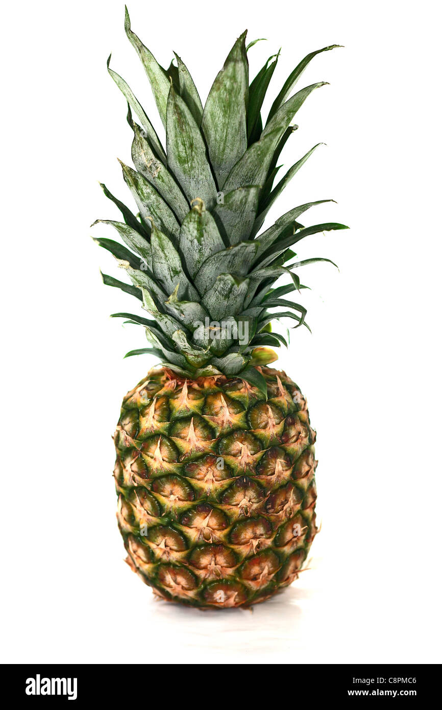 Fresh pineapple fruit cut hi-res stock photography and images - Alamy