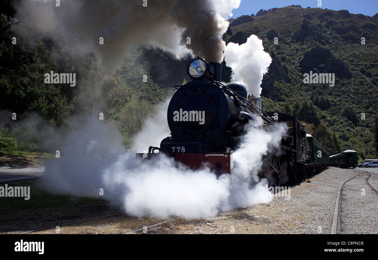 Steam locomotives in action hi-res stock photography and images - Alamy