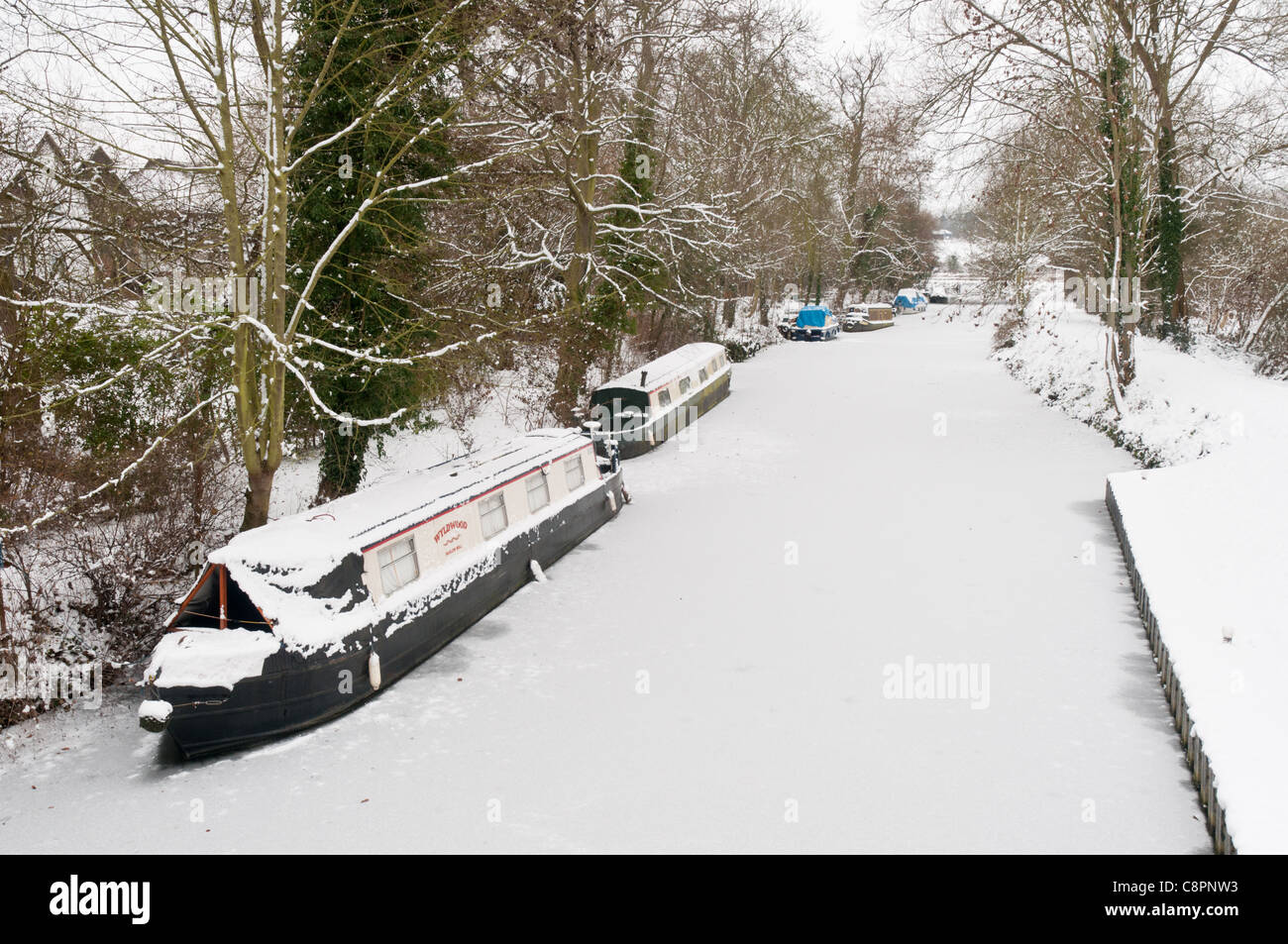 Barges on the frozen River Stort and the Stort Navigation at Harlow ...
