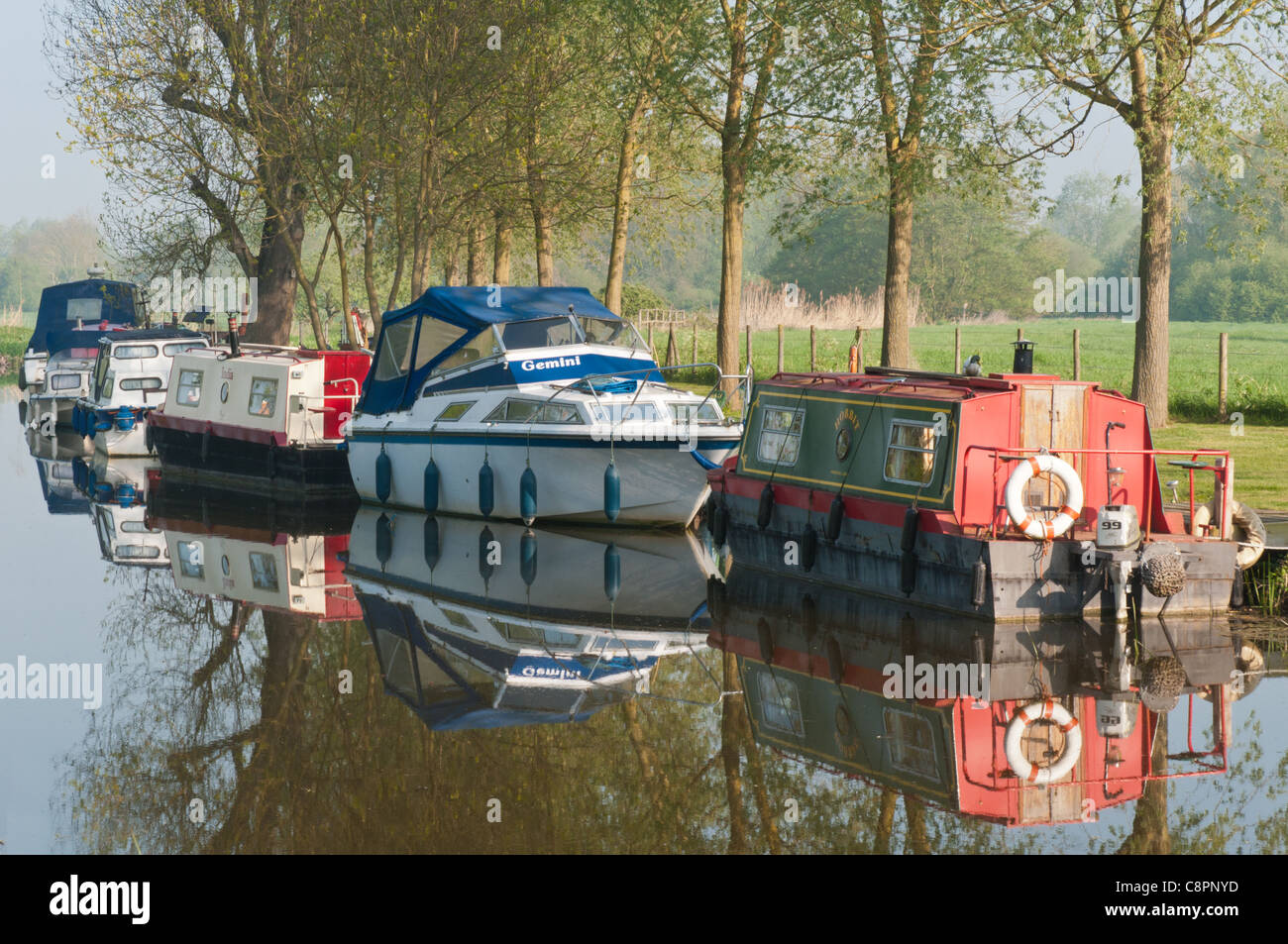 Hoe mill lock river chelmer hi-res stock photography and images - Alamy