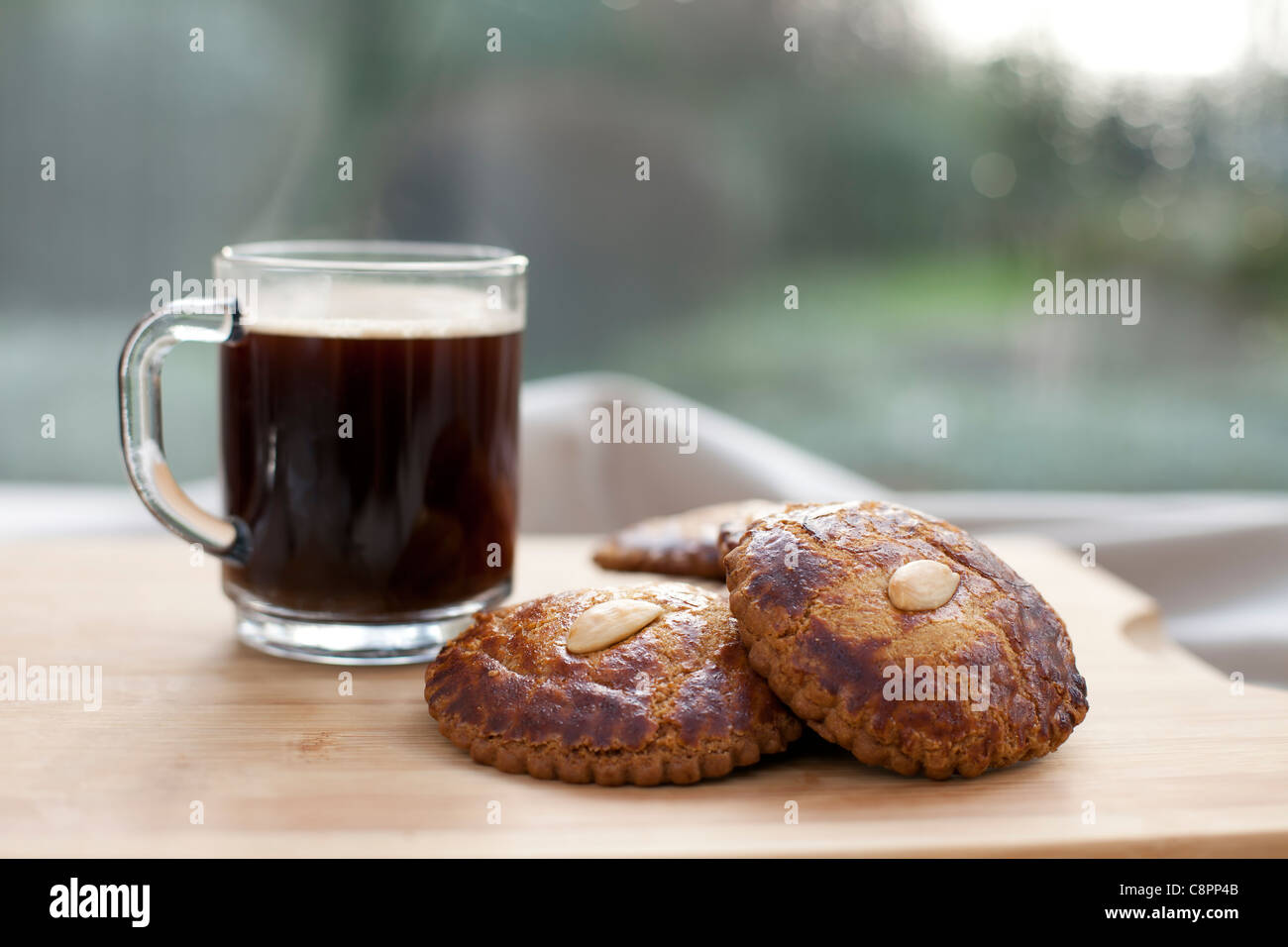 Gevulde koek hi-res stock photography and images - Alamy
