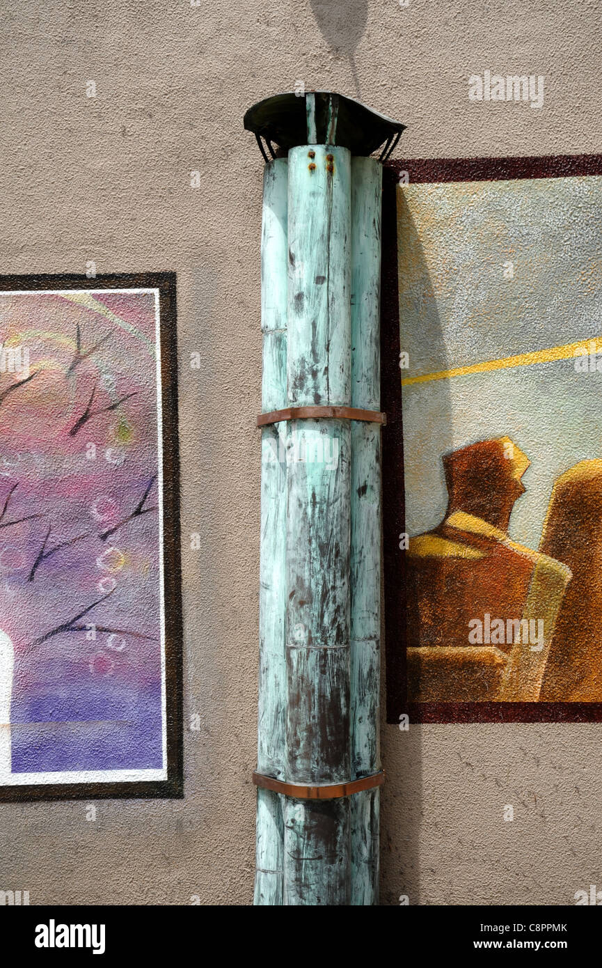 Pipe graffiti hi-res stock photography and images - Alamy