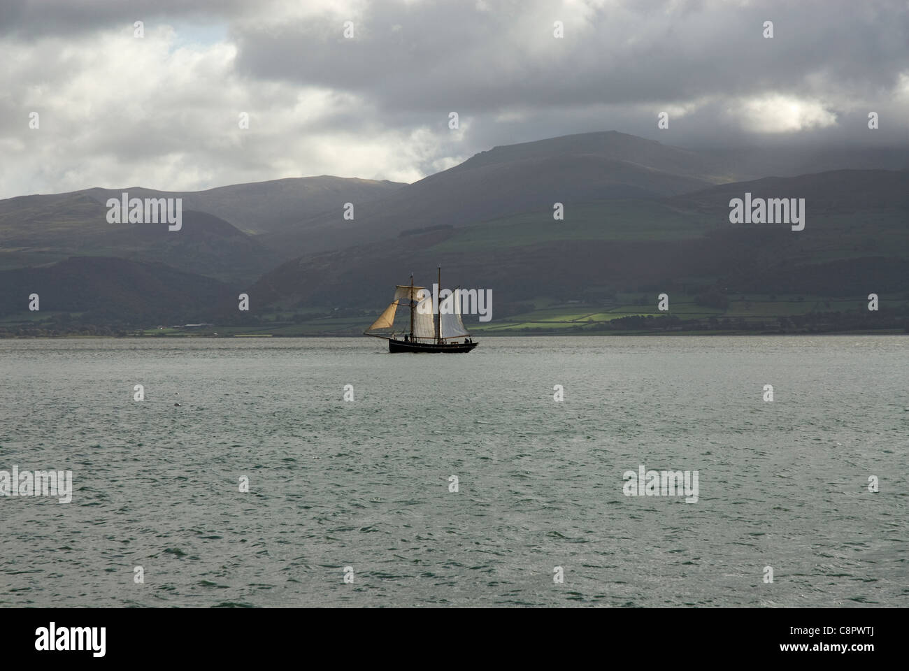 Great Britain, Menai Strait, separating Anglesey and Wales, boat ...