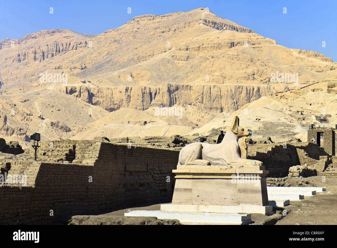 Egypt Thebes Ramesseum Graveyard Stock Photo - Alamy