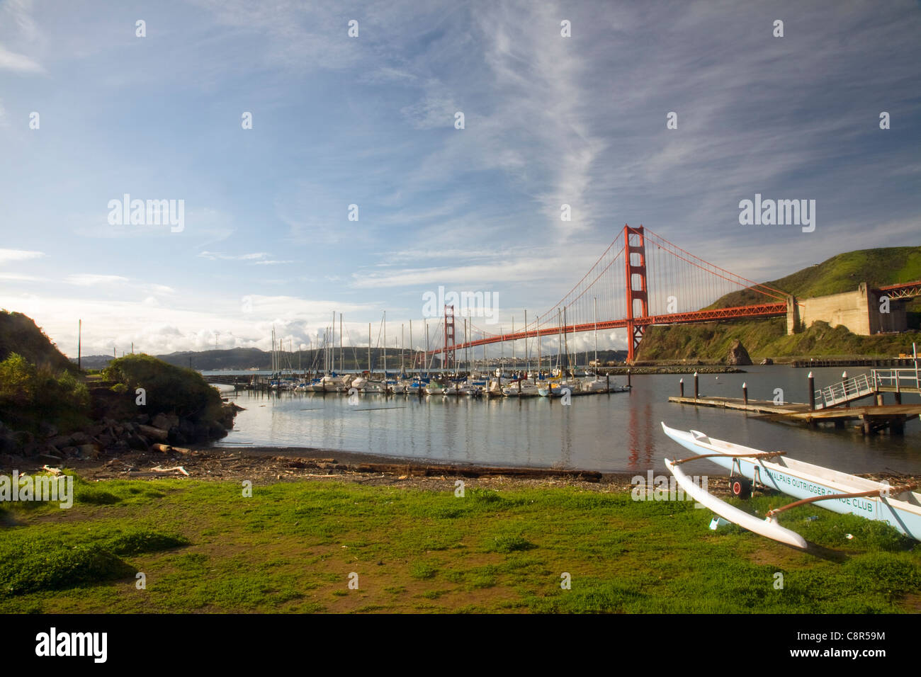 CA01038-00...CALIFORNIA - The Golden Gate Bridge and marina on San ...