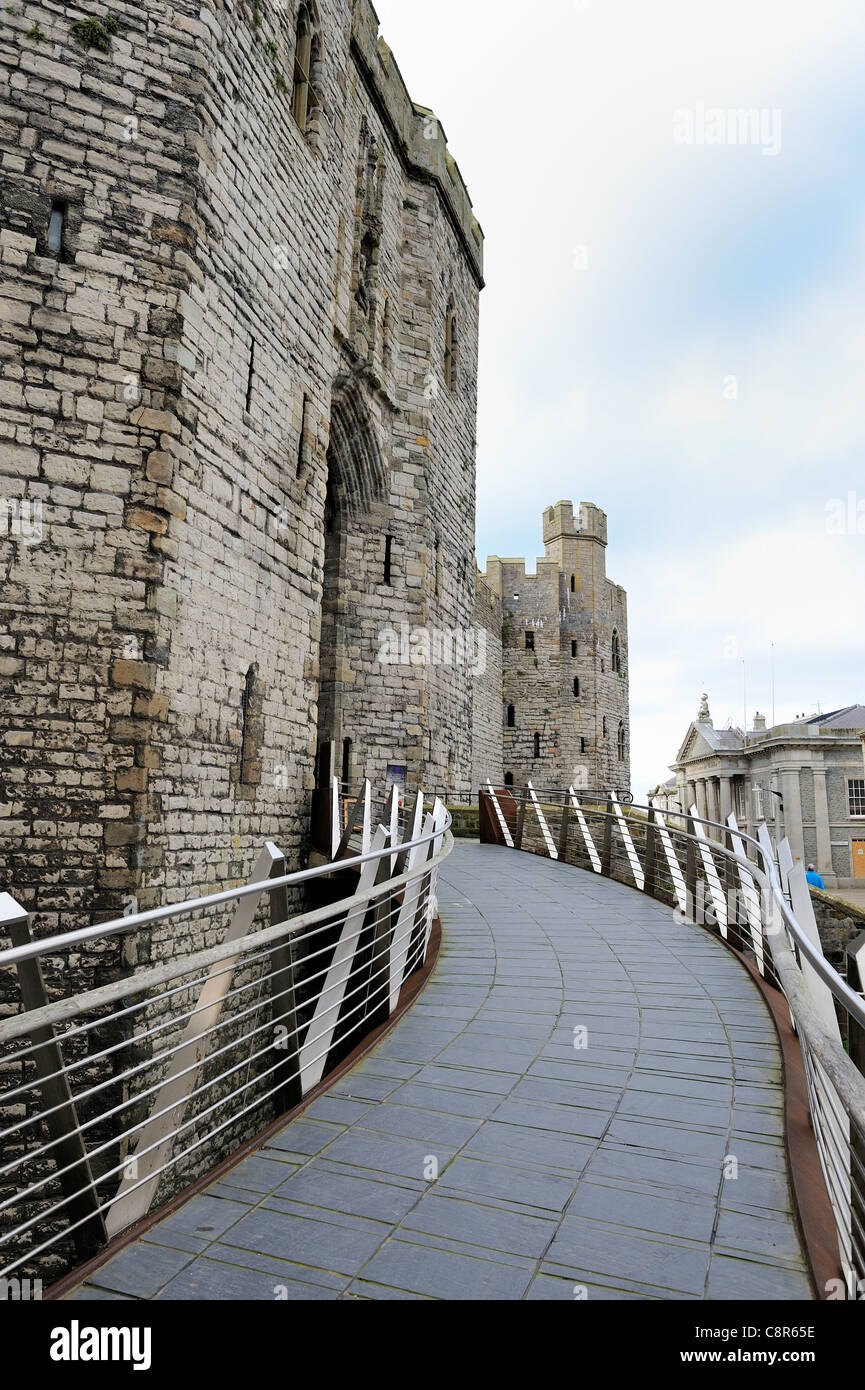 walkway entrance into caernarfon castle gwynedd uk Stock Photo - Alamy