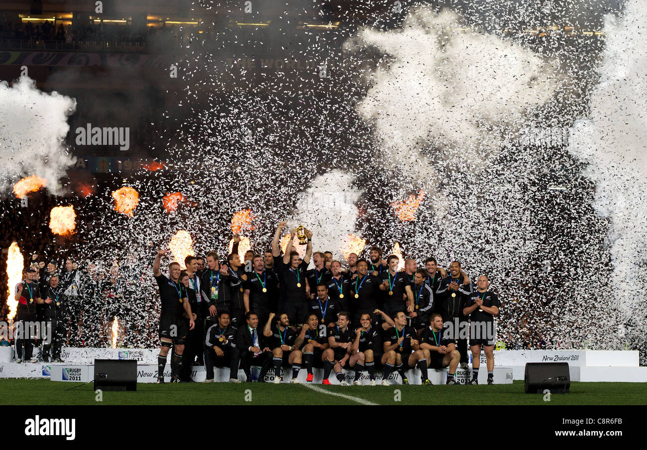 New zealand blacks rugby players hi-res stock photography and images ...