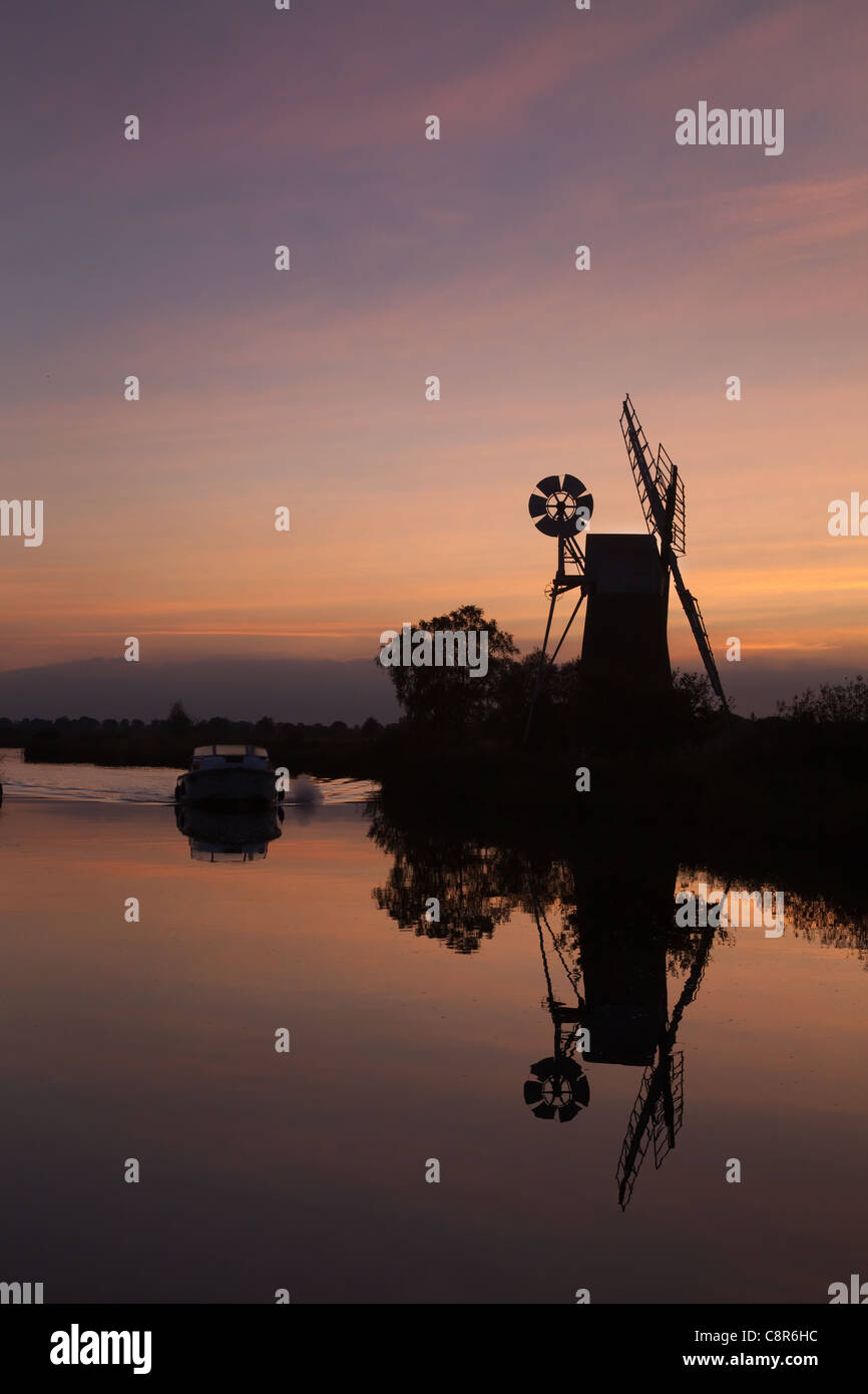 Boating river windmills windmill hi-res stock photography and images ...
