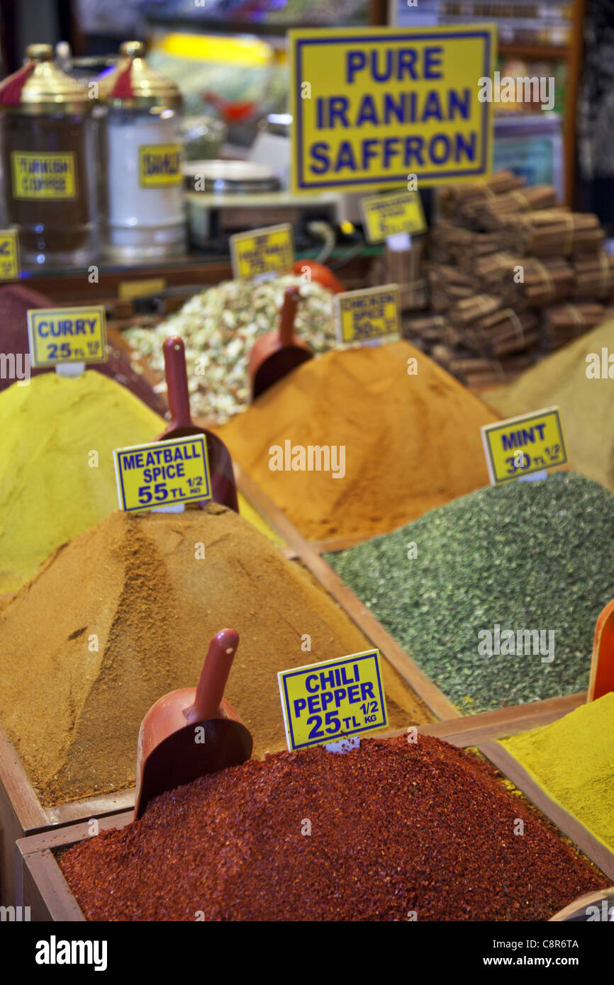 Misir Carsisi, spice bazaar, interieur, Istanbul, Turkey , Europe Stock ...