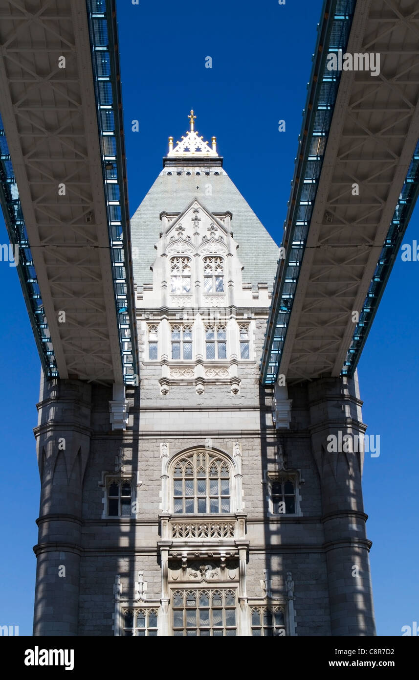 Tower bridge and the walkway between the two towers, London Stock Photo ...