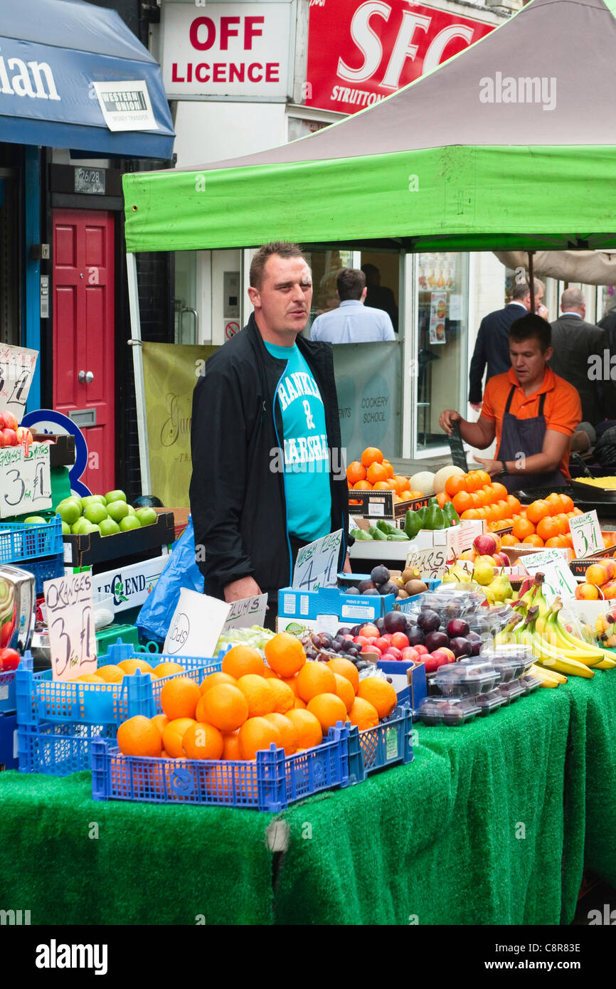 Watch stall market hi-res stock photography and images - Alamy