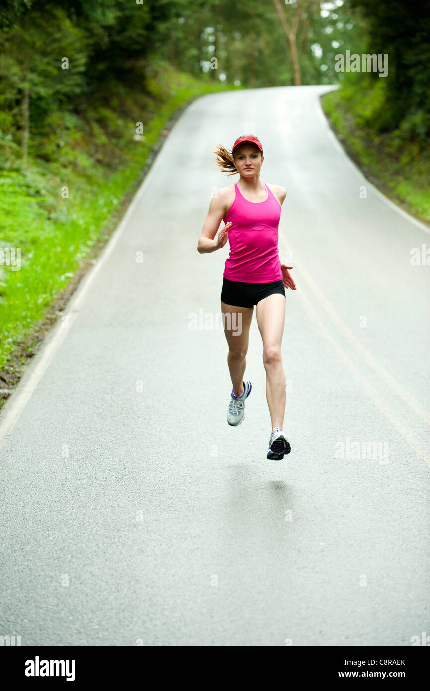 Street day running race hi-res stock photography and images - Alamy