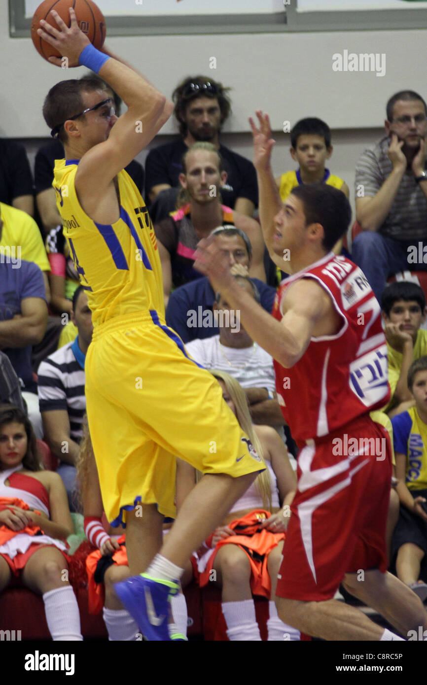 Maccabi team High Resolution Stock Photography and Images - Alamy