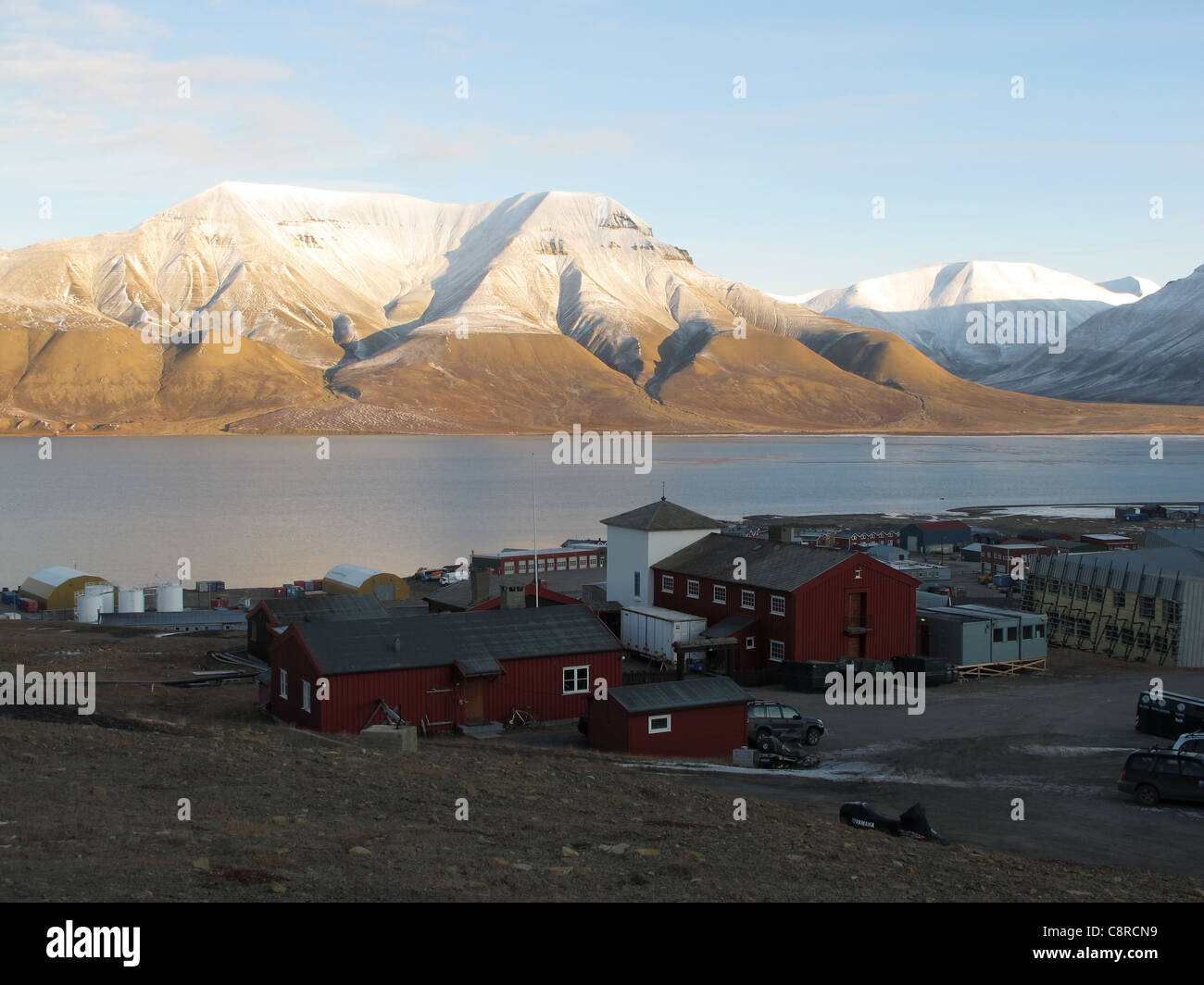 Fjord in longyearbyen svalbard hi-res stock photography and images - Alamy