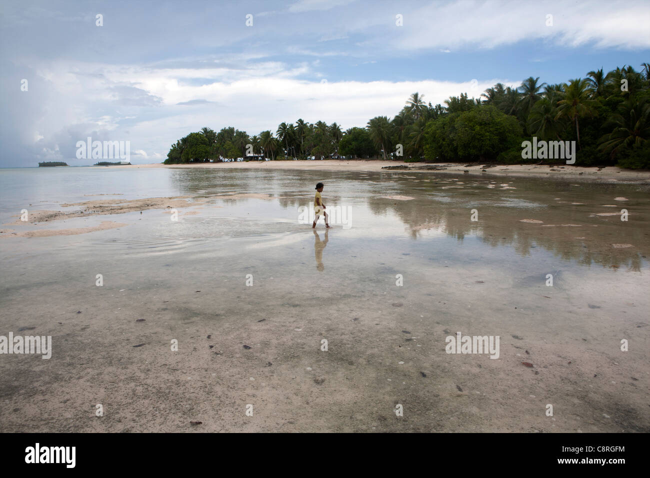 Tuvalu beach hi-res stock photography and images - Alamy
