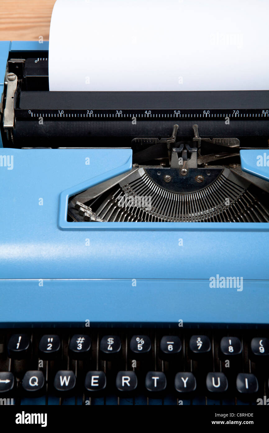 Type paper hi-res stock photography and images - Alamy