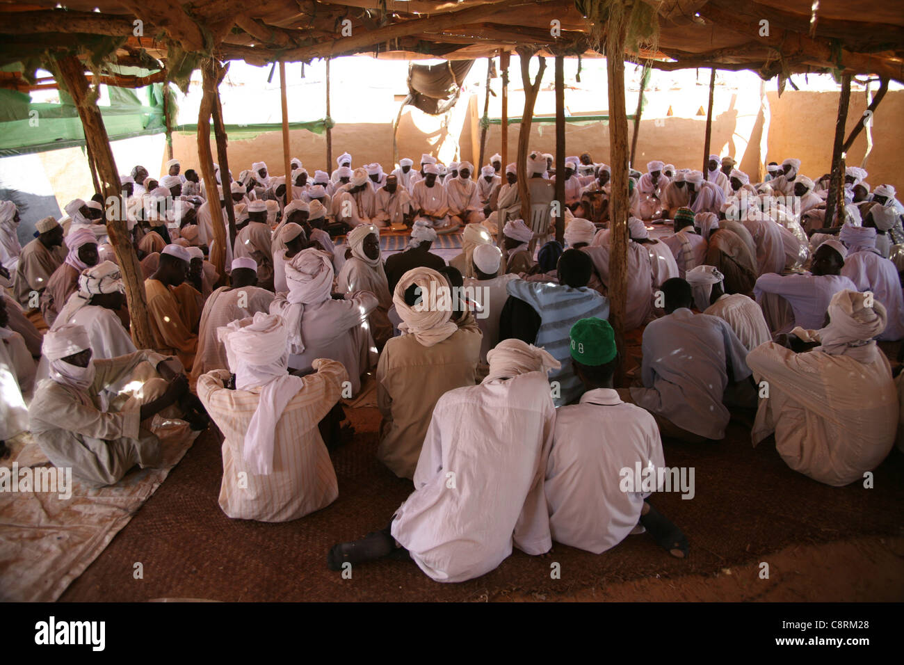 Mosque in a Sudanese refugee camp in Chad Stock Photo - Alamy