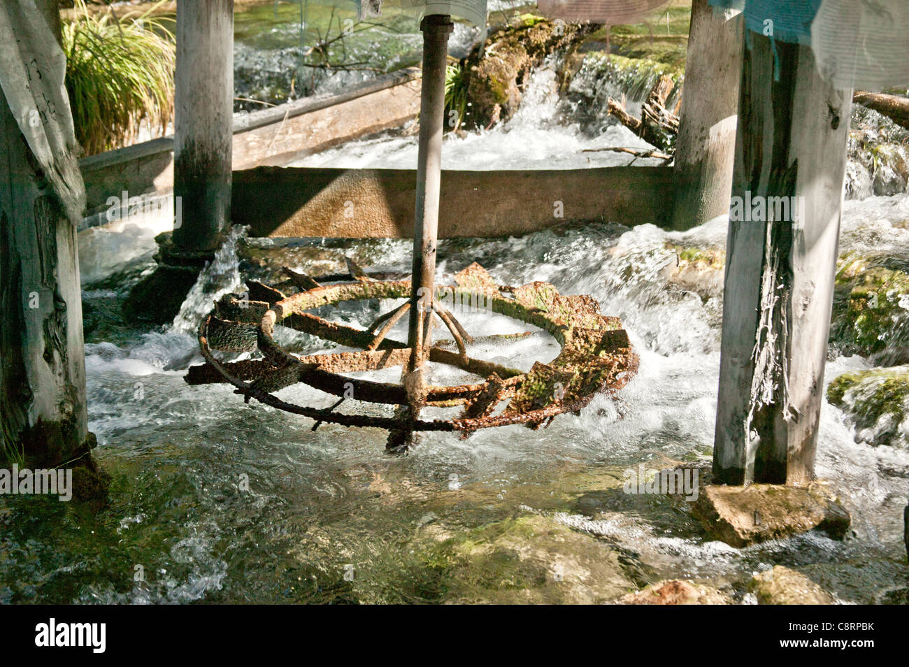 Water wheel in stream hi-res stock photography and images - Alamy