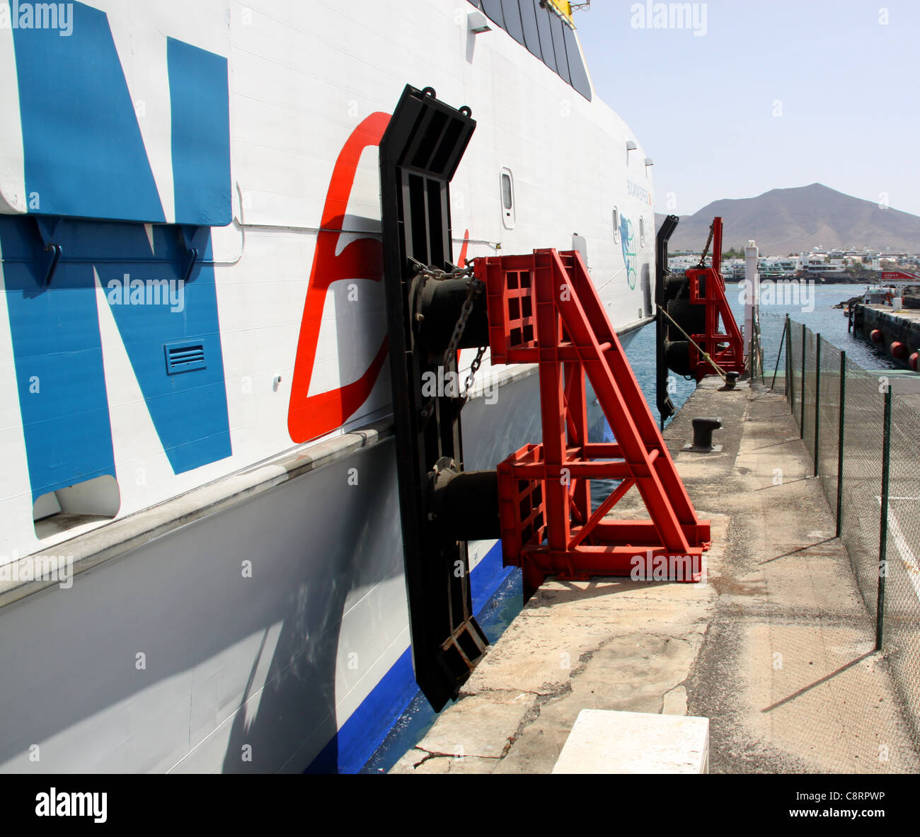 Large pier hi-res stock photography and images - Alamy