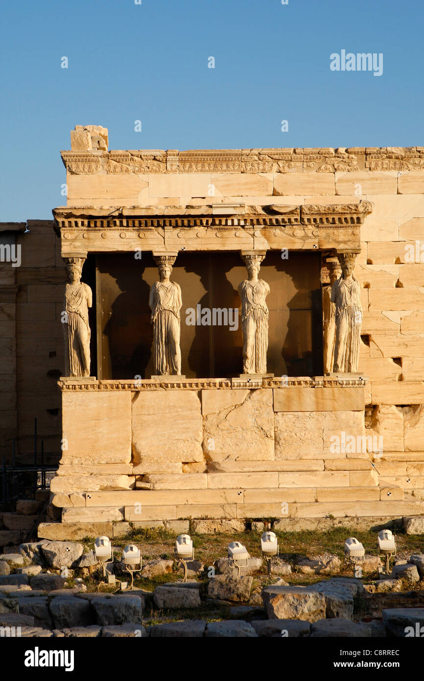 The southern balcony of the Erechtheion with the famous Caryatids Stock ...
