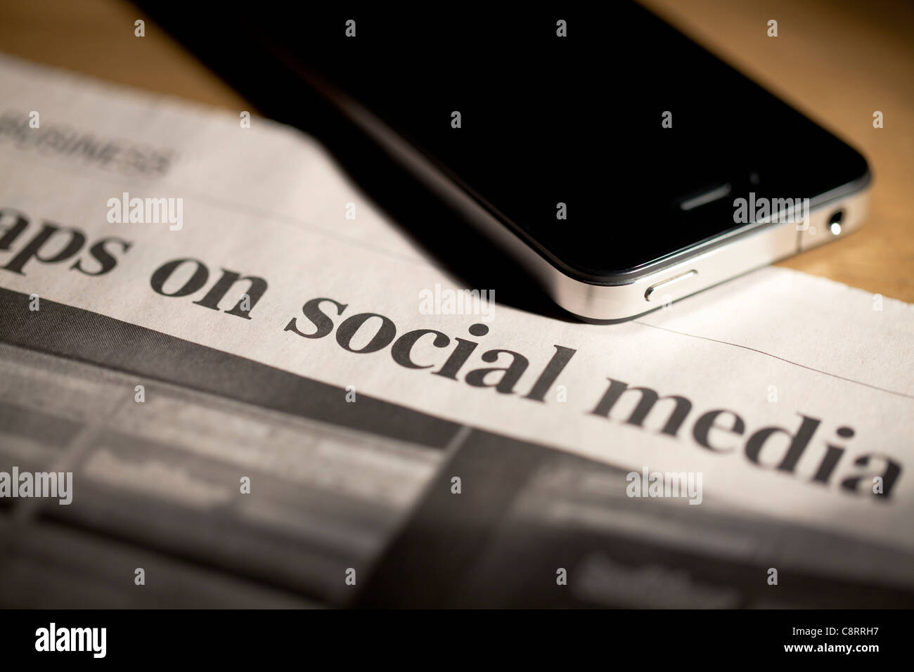 Mobile newspaper hi-res stock photography and images - Alamy