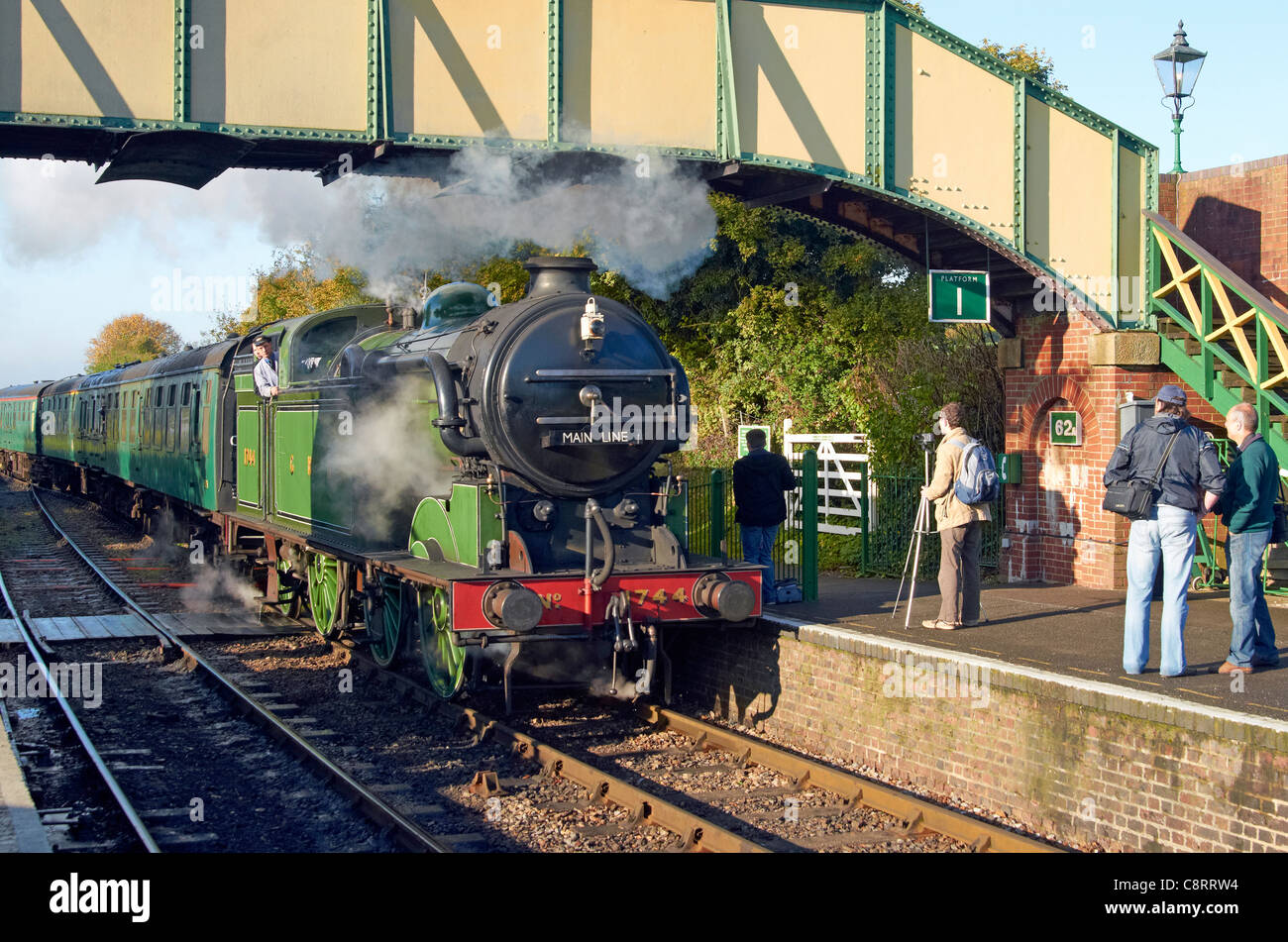 Mid-Hants Railway Autumn Gala 28/10/11.Great Northern Railway N2 tank ...