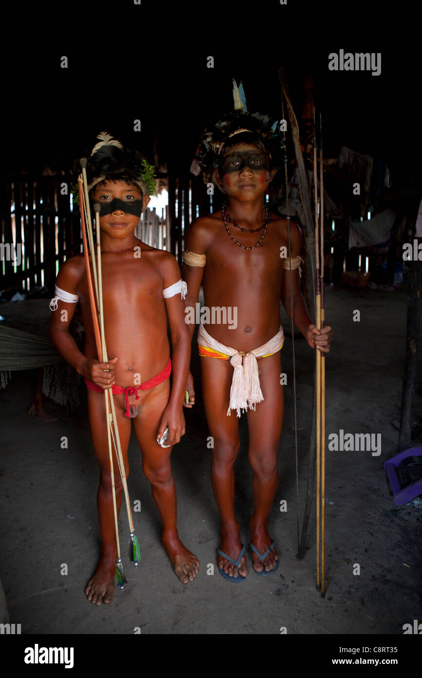Xingu Indians Brazilian Tribes Back Manifesto To Save Amazon Habitat