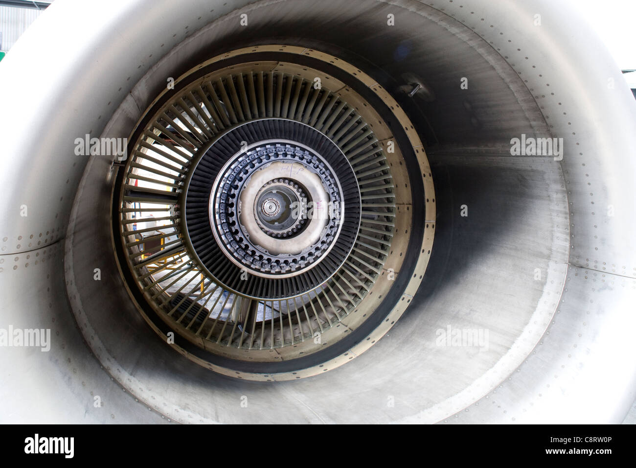 Boeing 737 jet engine under maintenance Stock Photo - Alamy