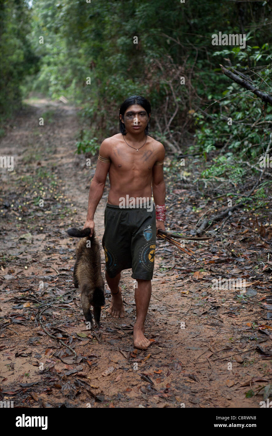 Xingu indians hunting in the Amazone, Brazil Stock Photo - Alamy