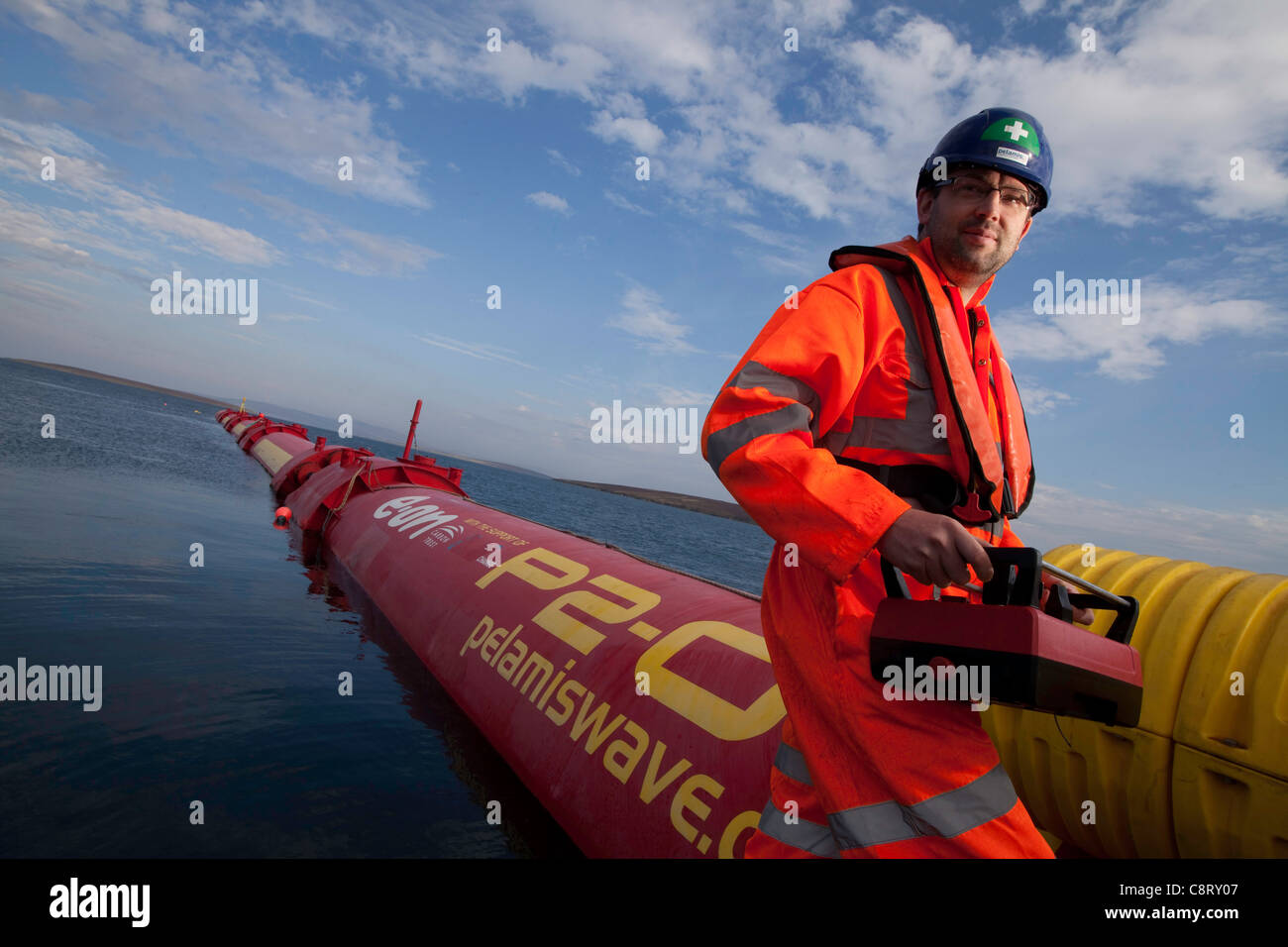 Pelamis wave machine hi-res stock photography and images - Alamy