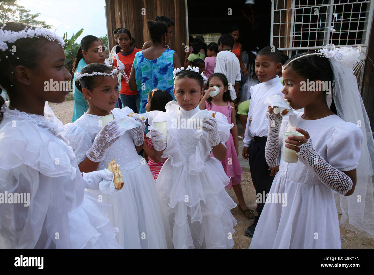 Youth in sunday mass catholic hi-res stock photography and images - Alamy
