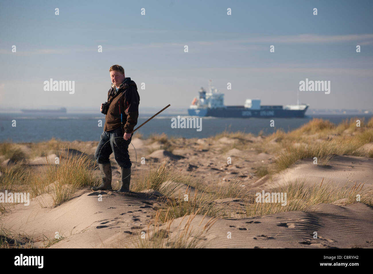Spurn Head , East Yorkshire - Paul Collins , bird ringer at the Spurn ...