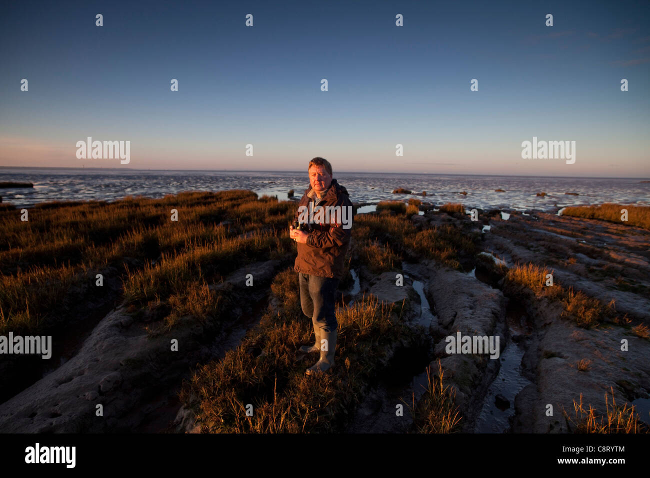 Spurn Head , East Yorkshire - Paul Collins , bird ringer at the Spurn ...