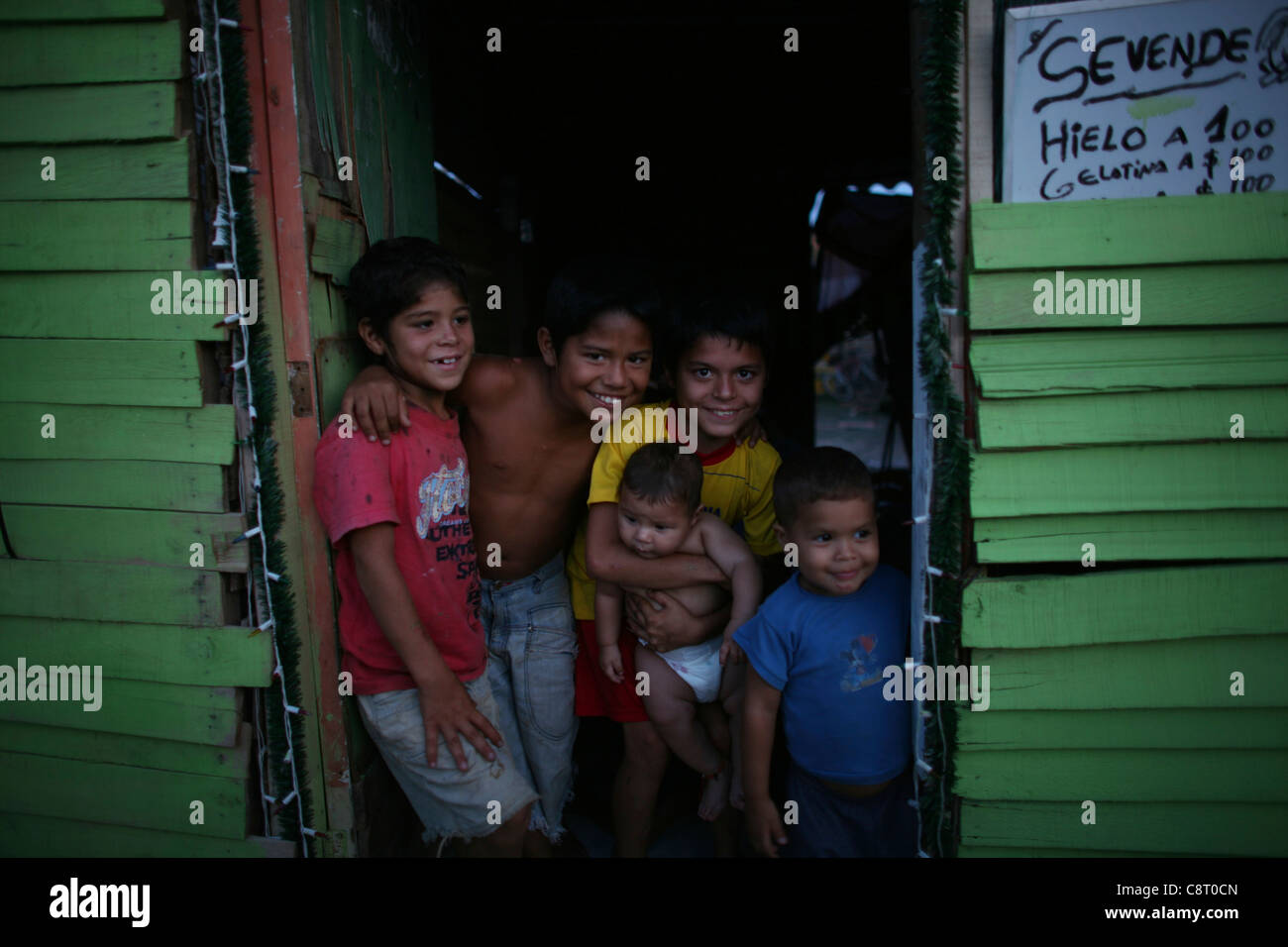 life in a slum, colombia Stock Photo - Alamy