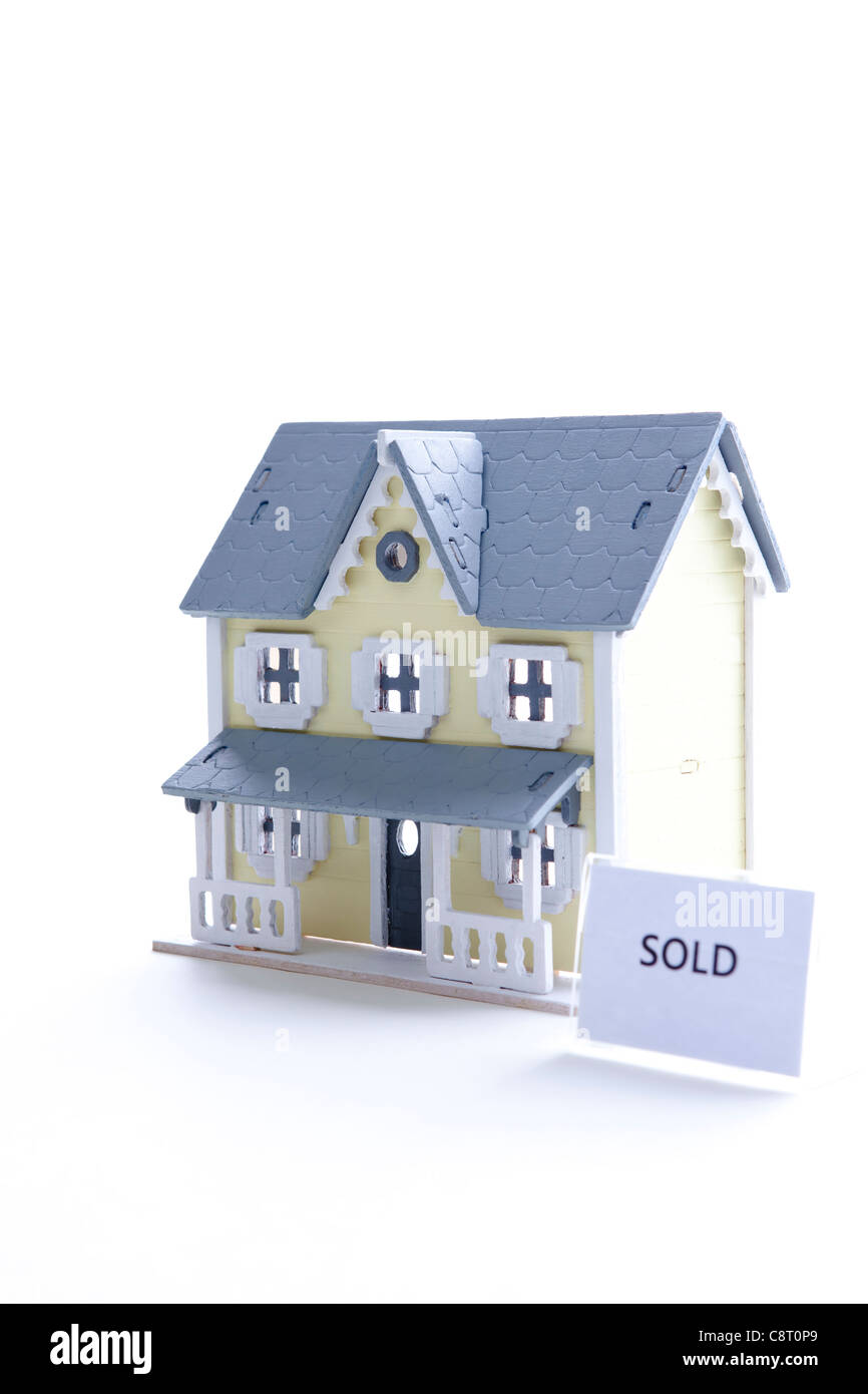 Side of property Cut Out Stock Images & Pictures - Alamy