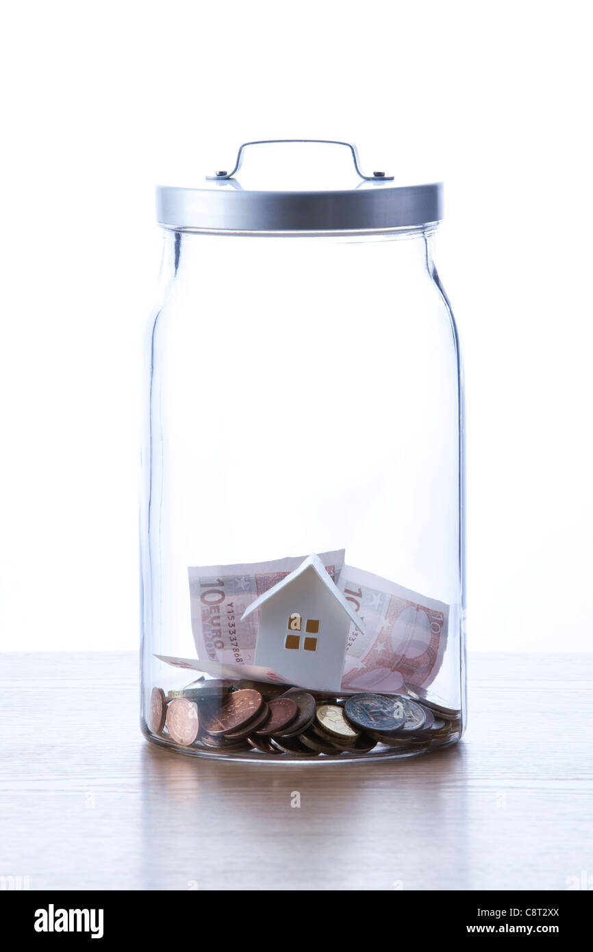 Money in container hi-res stock photography and images - Alamy