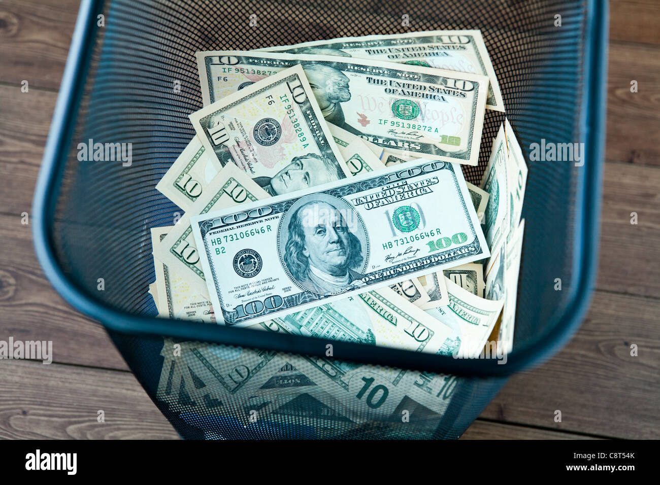 Inside dustbin hi-res stock photography and images - Alamy