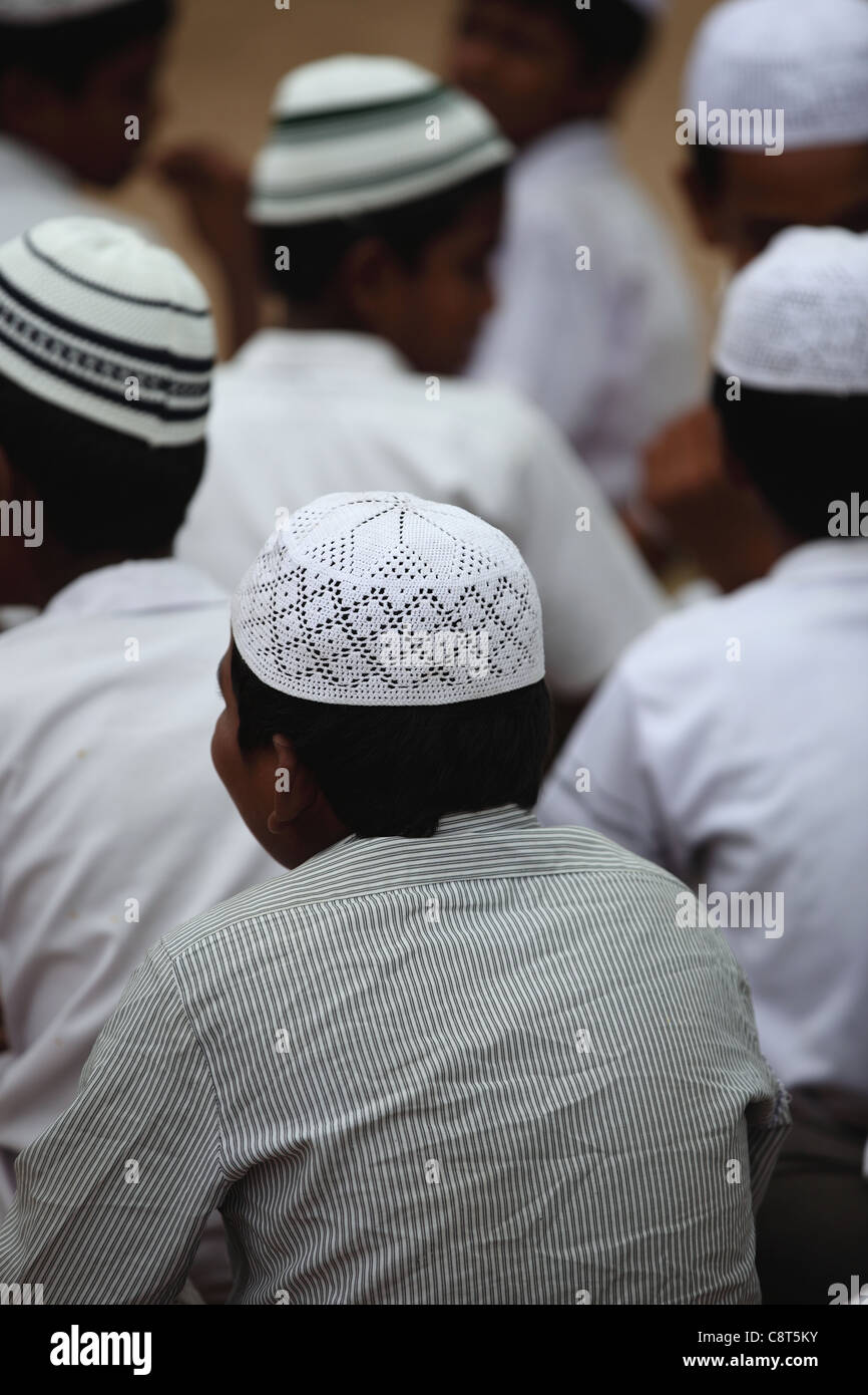 Muslim boys school hi-res stock photography and images - Alamy