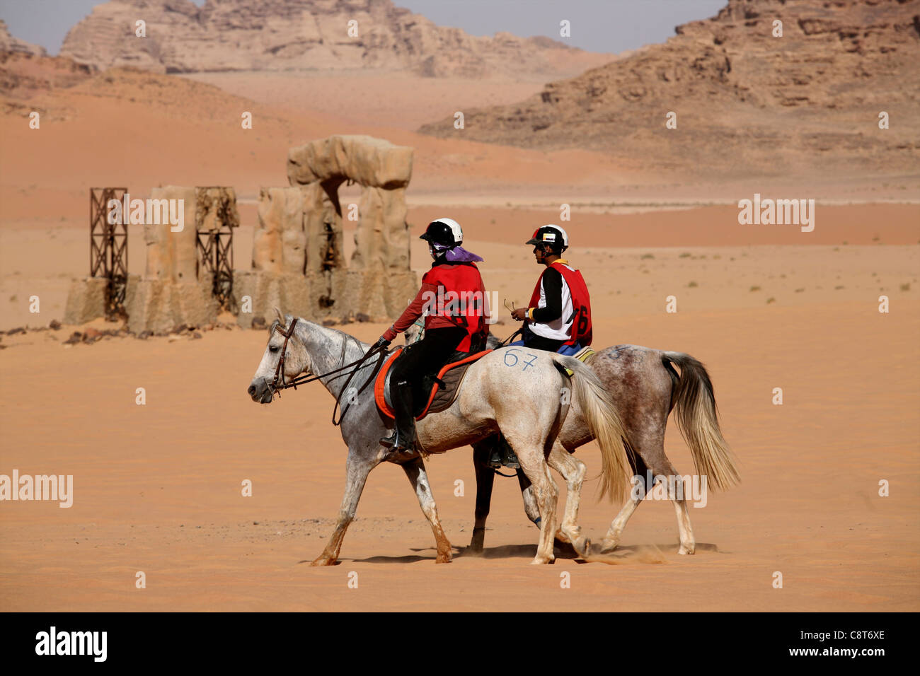 Arab horse desert hi-res stock photography and images - Alamy