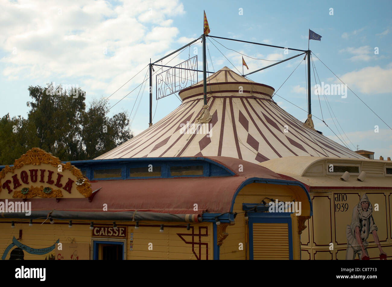 Old circus ticket hi-res stock photography and images - Alamy