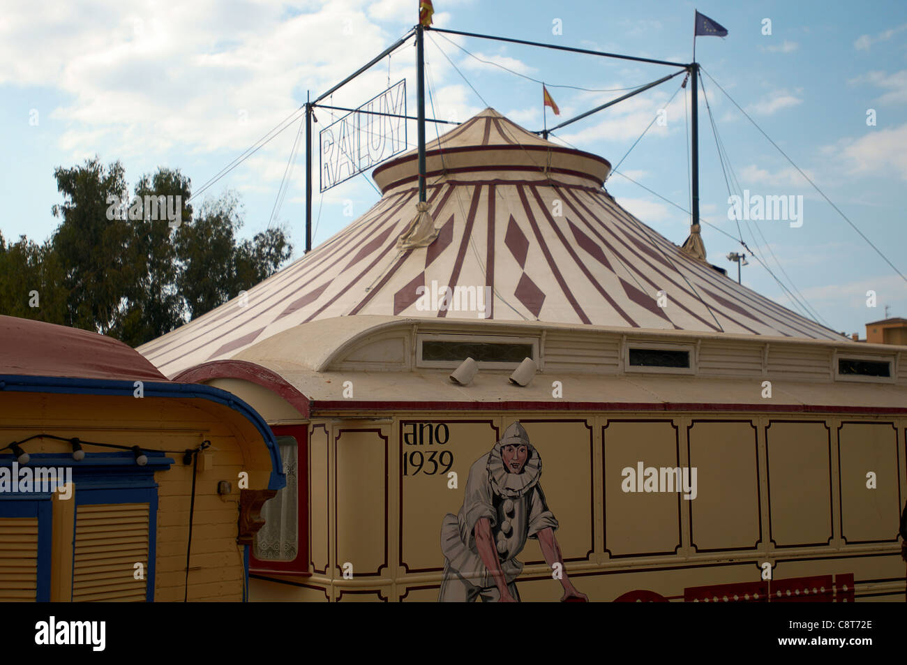 Vintage Circus Caravan Stock Photos & Vintage Circus Caravan Stock ...